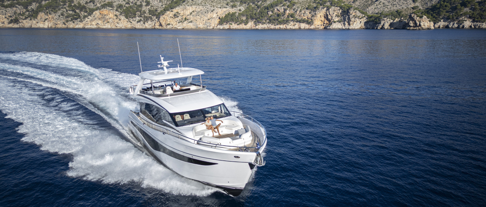Princess France - Flybridge Yachts, V Class Sport Yachts, M Class Yachts